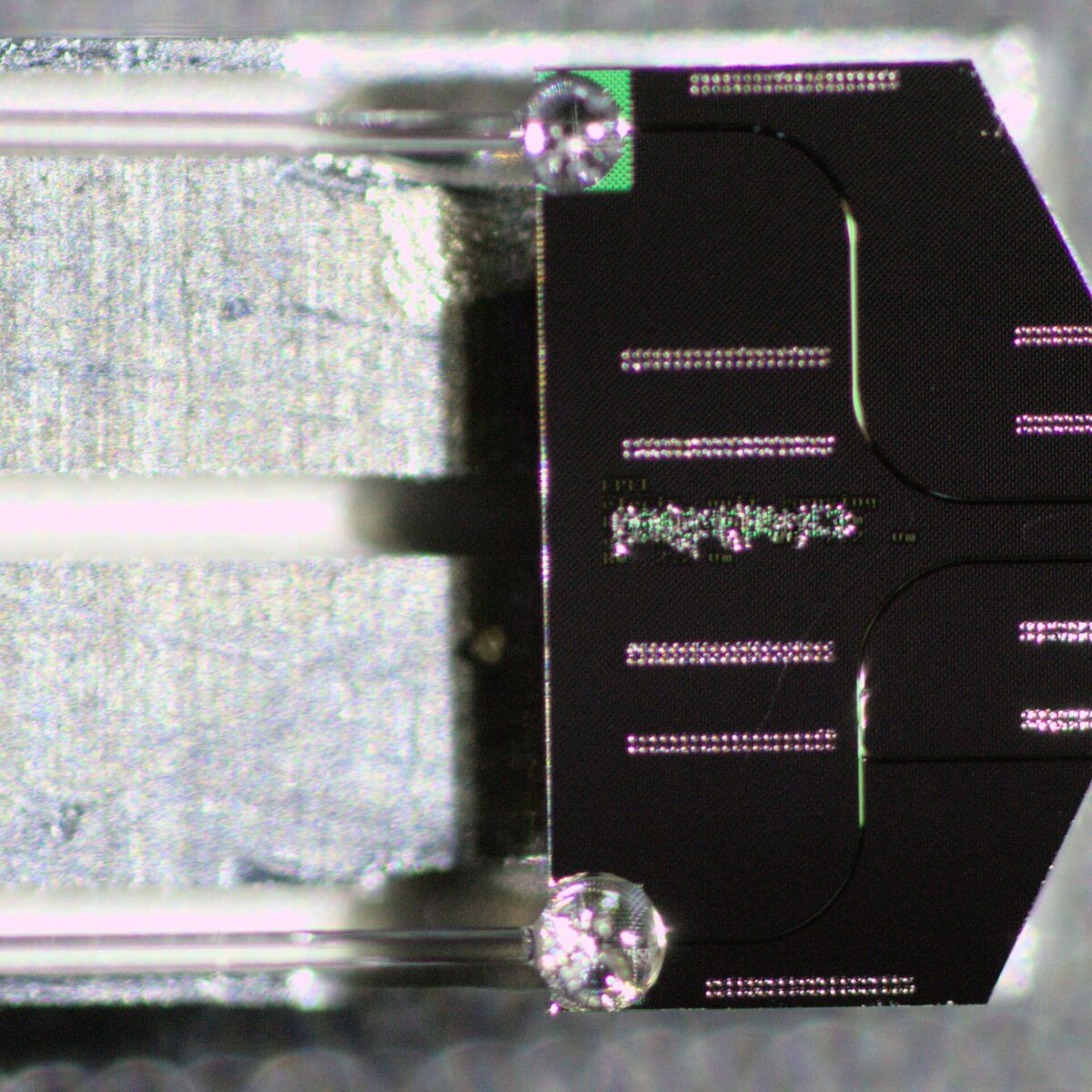 Using 'Kerr solitons' to boost the power of transmission electron ...