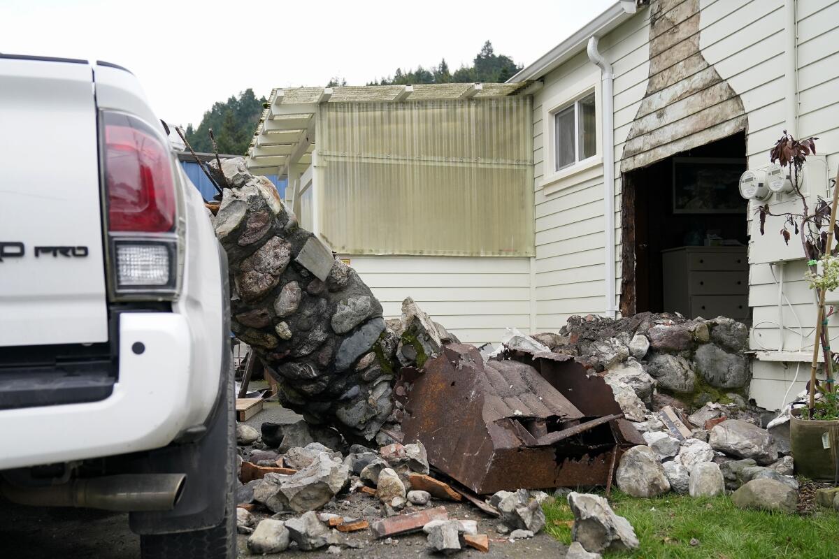 Faster alerts for California megaquakes: Early-warning system gets ...