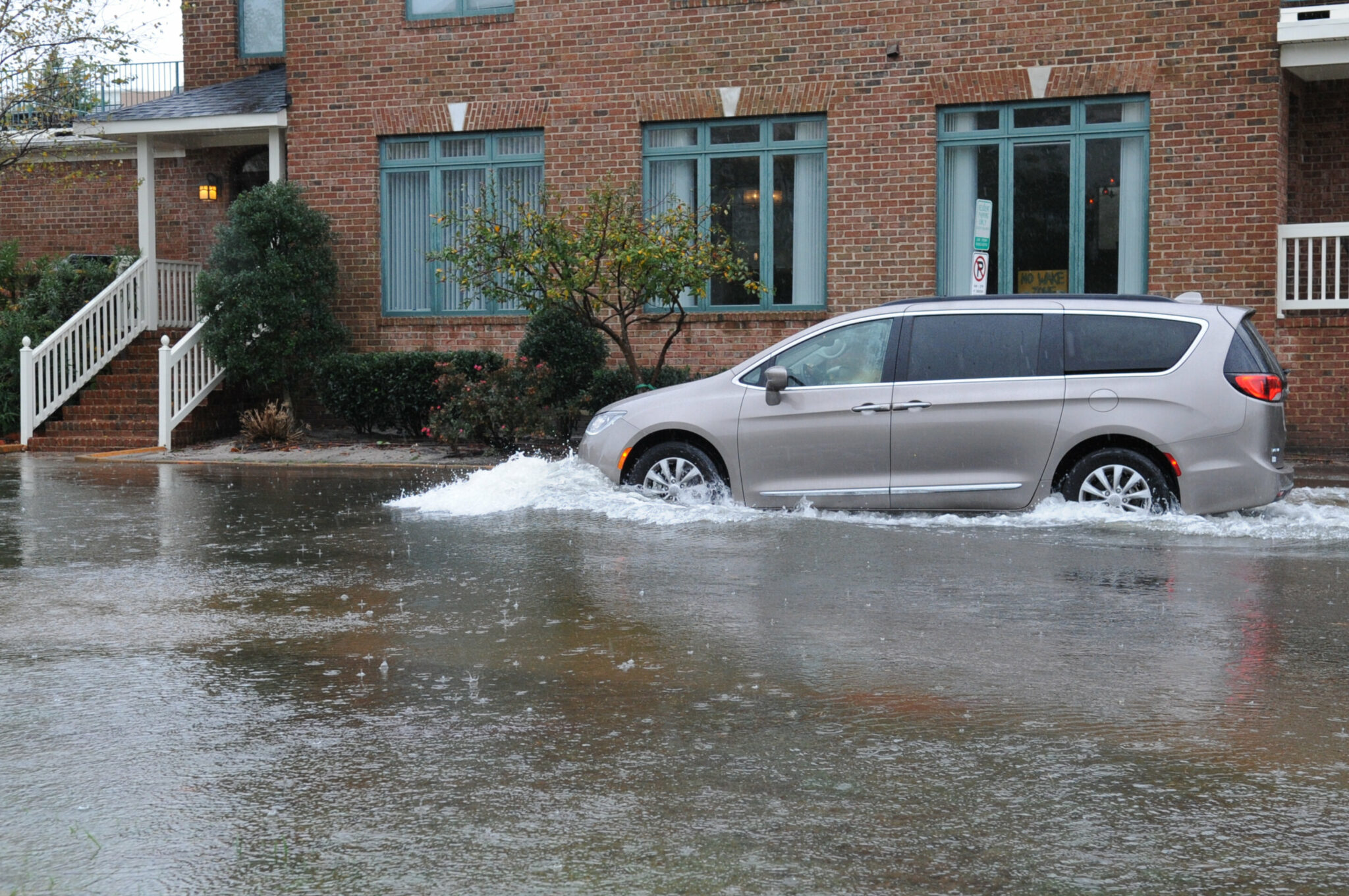 Rolling in the deep: Street flooding can be predicted in seconds with ...